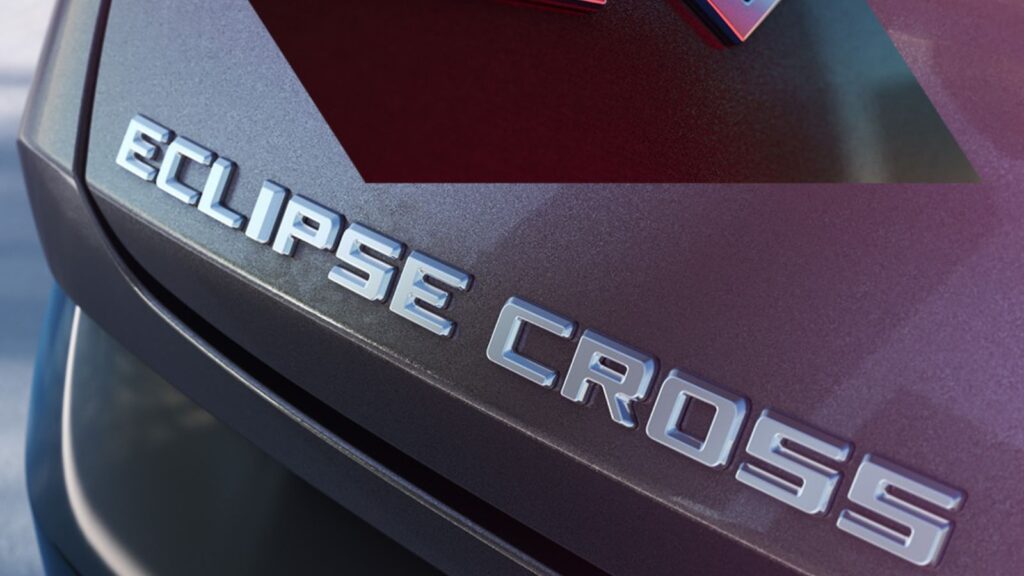 El Mitsubishi Eclipse Electric Cross expuso por el primero en el Lyon ...