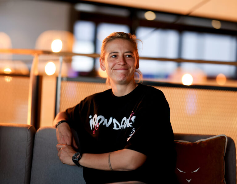 Fue una temporada de altibajos para Sarah Bovy y las Iron Dames.