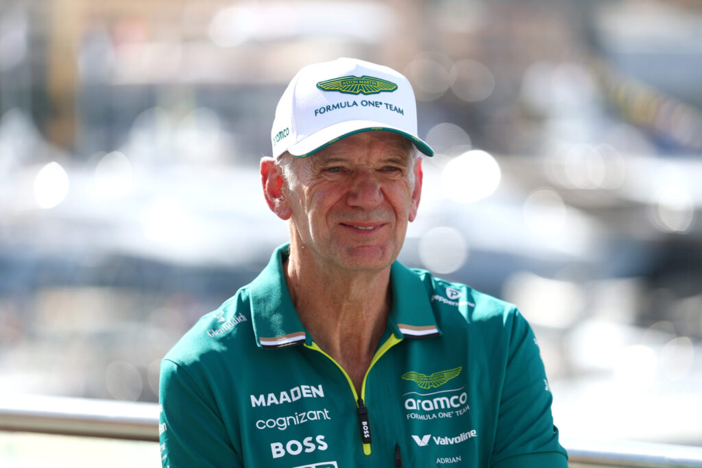 Adrian Newey será el director de equipo de Aston Martin en 2026.